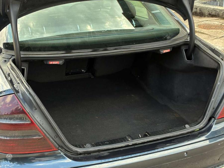Zils Mercedes-Benz E 220 2004 Rokiškis, ar dzinēja tilpumu 2.15 L un nobraukumu 360 tūkst. km par 1150 €, foto 24 vietnē AUTOMOTO.COM.LV