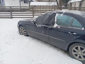 Zils Mercedes-Benz E 220 2005 Panevēža, ar dzinēja tilpumu 2.20 L un nobraukumu 440 tūkst. km par 800 €, foto 4 vietnē AUTOMOTO.COM.LV