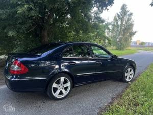 Zils Mercedes-Benz E 220 2006 Joniškis, ar dzinēja tilpumu 2.20 L un nobraukumu 456 tūkst. km par 4200 €, foto 3 vietnē AUTOMOTO.COM.LV