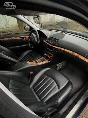 Zils Mercedes-Benz E 220 2006 Joniškis, ar dzinēja tilpumu 2.20 L un nobraukumu 456 tūkst. km par 4200 €, foto 10 vietnē AUTOMOTO.COM.LV