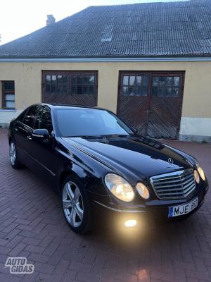 Zils Mercedes-Benz E 220 2006 Joniškis, ar dzinēja tilpumu 2.20 L un nobraukumu 456 tūkst. km par 4200 €, foto 19 vietnē AUTOMOTO.COM.LV