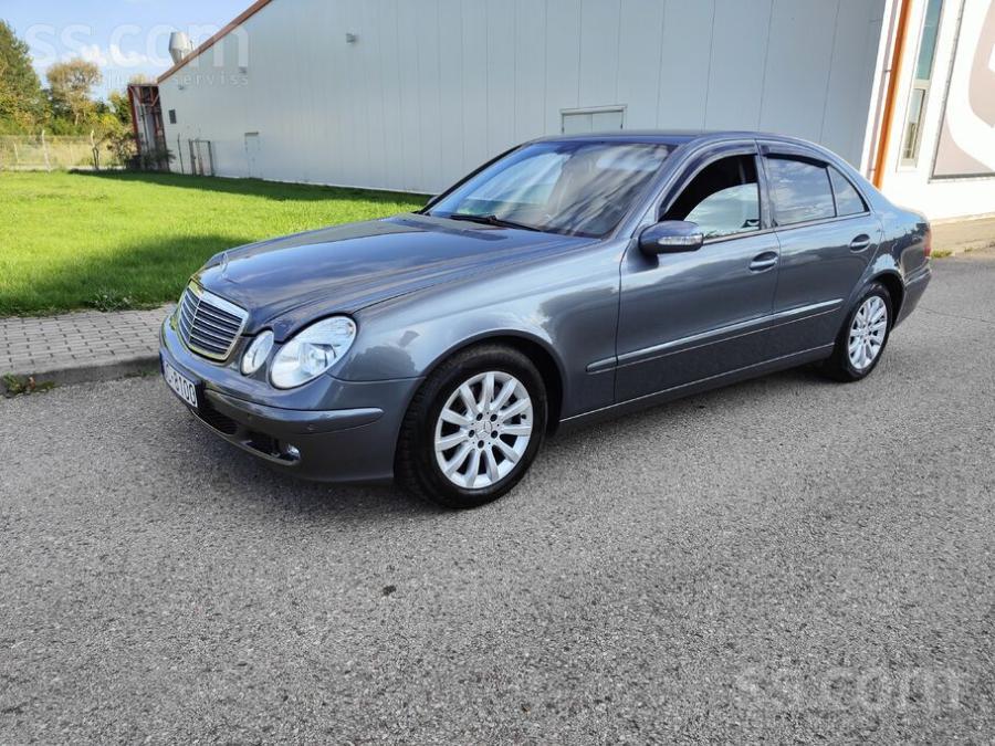 Синий Мерседес E 220 2006 в Даугавпилс, объемом двигателя 2.10 л и пробегом 315 тыс. км за 3800 €, фото 1 на AUTOMOTO.COM.LV