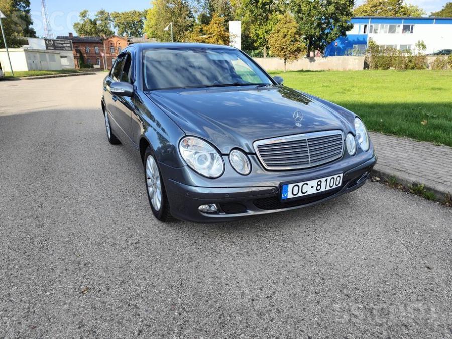 Синий Мерседес E 220 2006 в Даугавпилс, объемом двигателя 2.10 л и пробегом 315 тыс. км за 3800 €, фото 3 на AUTOMOTO.COM.LV