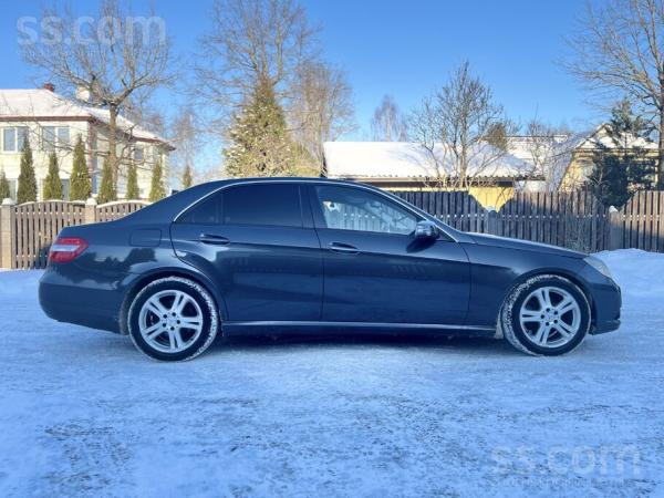Blue Mercedes-Benz E 220 2009 in Riga, with an engine capacity of 2.20 L and mileage of 407 thousand km for 6390 €, photo 8 on AUTOMOTO.COM.LV