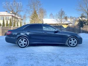 Zils Mercedes-Benz E 220 2009 Rīga, ar dzinēja tilpumu 2.20 L un nobraukumu 407 tūkst. km par 6390 €, foto 9 vietnē AUTOMOTO.COM.LV