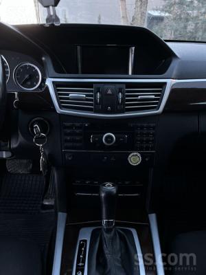 Zils Mercedes-Benz E 220 2009 Rīga, ar dzinēja tilpumu 2.20 L un nobraukumu 407 tūkst. km par 6390 €, foto 13 vietnē AUTOMOTO.COM.LV
