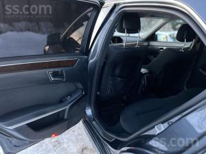 Zils Mercedes-Benz E 220 2009 Rīga, ar dzinēja tilpumu 2.20 L un nobraukumu 407 tūkst. km par 6390 €, foto 16 vietnē AUTOMOTO.COM.LV