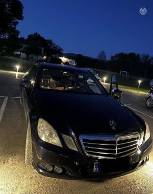 Синий Мерседес E 220 2009 в Каунас, объемом двигателя 2.20 л и пробегом 360 тыс. км за 3000 €, фото  на AUTOMOTO.COM.LV