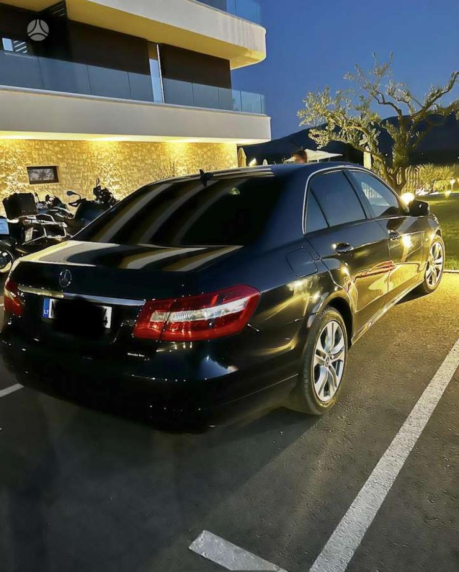 Zils Mercedes-Benz E 220 2009 Kauņa, ar dzinēja tilpumu 2.20 L un nobraukumu 360 tūkst. km par 3000 €, foto 3 vietnē AUTOMOTO.COM.LV