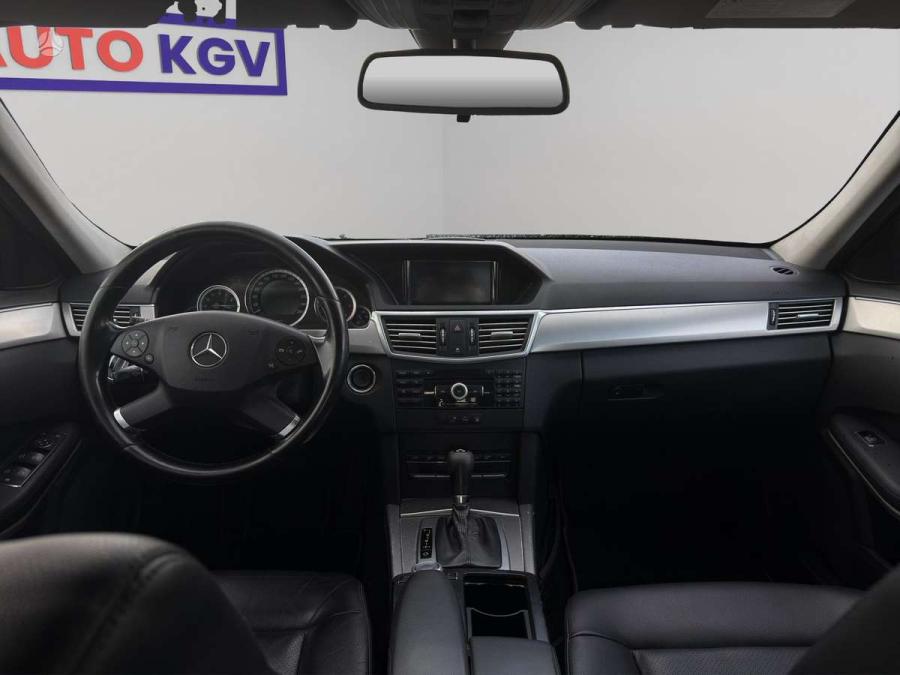 Zils Mercedes-Benz E 220 2009 Kauņa, ar dzinēja tilpumu 2.10 L un nobraukumu 308 tūkst. km par 5999 €, foto 12 vietnē AUTOMOTO.COM.LV