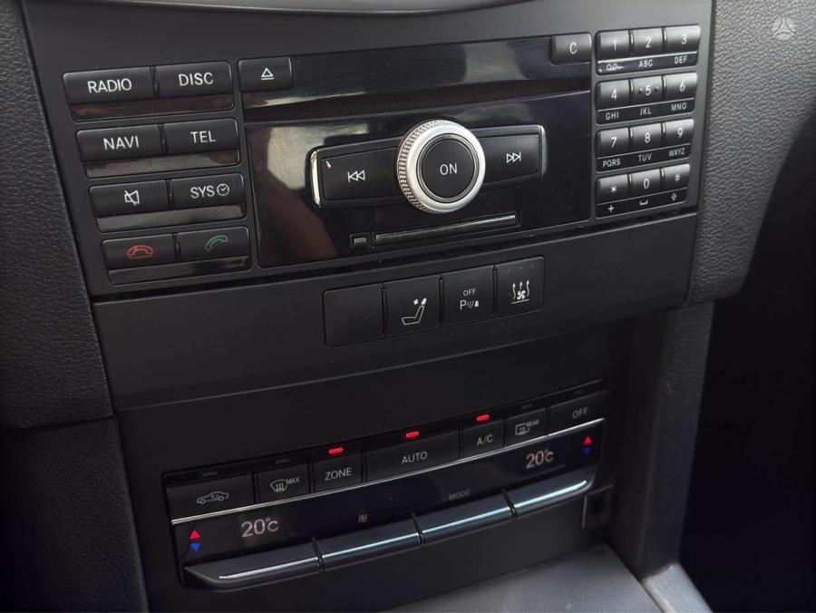 Zils Mercedes-Benz E 220 2009 Kauņa, ar dzinēja tilpumu 2.10 L un nobraukumu 308 tūkst. km par 5999 €, foto 16 vietnē AUTOMOTO.COM.LV