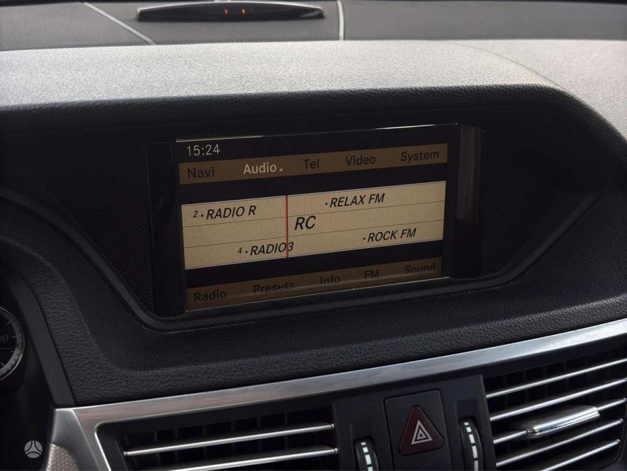 Zils Mercedes-Benz E 220 2009 Kauņa, ar dzinēja tilpumu 2.10 L un nobraukumu 308 tūkst. km par 5999 €, foto 17 vietnē AUTOMOTO.COM.LV