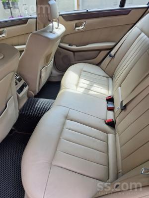 Синий Мерседес E 220 2010 в Рига, объемом двигателя 2.20 л и пробегом 324 тыс. км за 6500 €, фото 11 на AUTOMOTO.COM.LV