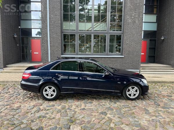 Zils Mercedes-Benz E 220 2010 Rīga, ar dzinēja tilpumu 2.20 L un nobraukumu 325 tūkst. km par 6500 €, foto 3 vietnē AUTOMOTO.COM.LV