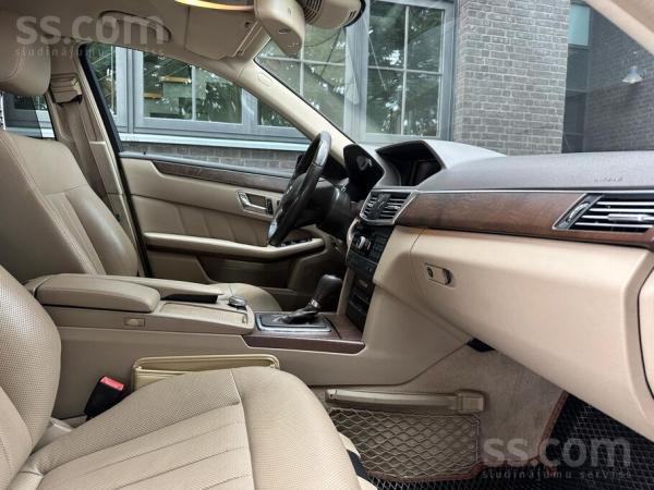 Zils Mercedes-Benz E 220 2010 Rīga, ar dzinēja tilpumu 2.20 L un nobraukumu 325 tūkst. km par 6500 €, foto 10 vietnē AUTOMOTO.COM.LV