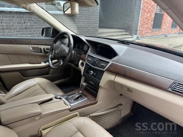 Zils Mercedes-Benz E 220 2010 Rīga, ar dzinēja tilpumu 2.20 L un nobraukumu 325 tūkst. km par 6500 €, foto 11 vietnē AUTOMOTO.COM.LV