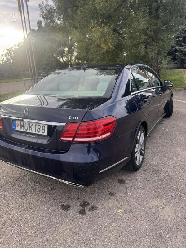 Zils Mercedes-Benz E 220 2013 Kauņa, ar dzinēja tilpumu 2.14 L un nobraukumu 250 tūkst. km par 8500 €, foto 5 vietnē AUTOMOTO.COM.LV