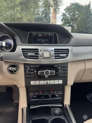 Zils Mercedes-Benz E 220 2013 Kauņa, ar dzinēja tilpumu 2.14 L un nobraukumu 250 tūkst. km par 8500 €, foto 15 vietnē AUTOMOTO.COM.LV
