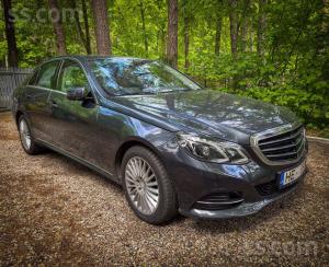 Zils Mercedes-Benz E 220 2014 Rīga, ar dzinēja tilpumu 2.20 L un nobraukumu 200 tūkst. km par 11000 €, foto  vietnē AUTOMOTO.COM.LV