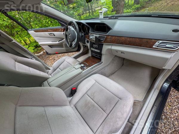 Zils Mercedes-Benz E 220 2014 Rīga, ar dzinēja tilpumu 2.20 L un nobraukumu 200 tūkst. km par 11000 €, foto 4 vietnē AUTOMOTO.COM.LV