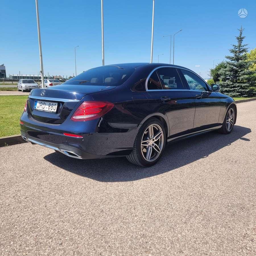 Zils Mercedes-Benz E 220 2016 Kauņa, ar dzinēja tilpumu 1.95 L un nobraukumu 253 tūkst. km par 16000 €, foto 1 vietnē AUTOMOTO.COM.LV