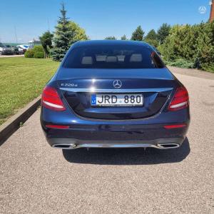 Zils Mercedes-Benz E 220 2016 Kauņa, ar dzinēja tilpumu 1.95 L un nobraukumu 253 tūkst. km par 16000 €, foto 9 vietnē AUTOMOTO.COM.LV