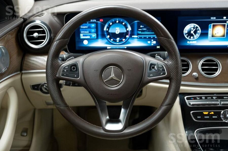 Blue Mercedes-Benz E 220 2017 in Riga, with an engine capacity of 2.00 L and mileage of 159 thousand km for 21900 €, photo 10 on AUTOMOTO.COM.LV