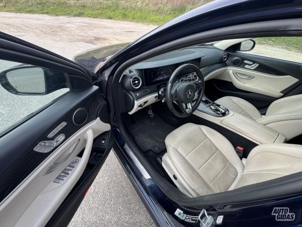 Zils Mercedes-Benz E 220 2017 Viļņa, ar dzinēja tilpumu 2.20 L un nobraukumu 343 tūkst. km par 18300 €, foto 9 vietnē AUTOMOTO.COM.LV