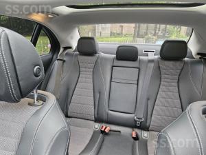 Синий Мерседес E 220 2017 в Рига, объемом двигателя 2.00 л и пробегом 192 тыс. км за 21449 €, фото 3 на AUTOMOTO.COM.LV