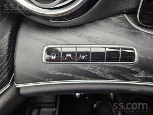 Синий Мерседес E 220 2017 в Рига, объемом двигателя 2.00 л и пробегом 192 тыс. км за 21449 €, фото 6 на AUTOMOTO.COM.LV