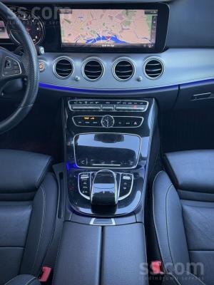 Синий Мерседес E 220 2018 в Рига, объемом двигателя 2.00 л и пробегом 149 тыс. км за 22200 €, фото 14 на AUTOMOTO.COM.LV