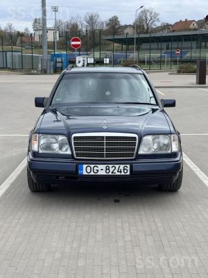 Zils Mercedes-Benz E 220 1996 Rēzekne, ar dzinēja tilpumu 2.20 L un nobraukumu 325 tūkst. km par 9500 €, foto 9 vietnē AUTOMOTO.COM.LV
