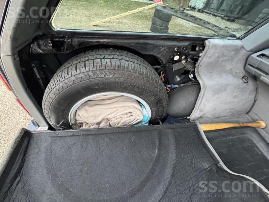 Zils Mercedes-Benz E 220 1996 Rēzekne, ar dzinēja tilpumu 2.20 L un nobraukumu 325 tūkst. km par 9500 €, foto 15 vietnē AUTOMOTO.COM.LV