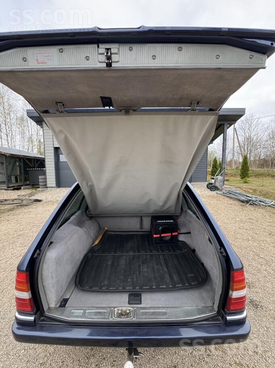 Синий Мерседес E 220 1996 в Резекне, объемом двигателя 2.20 л и пробегом 325 тыс. км за 8500 €, фото 13 на AUTOMOTO.COM.LV