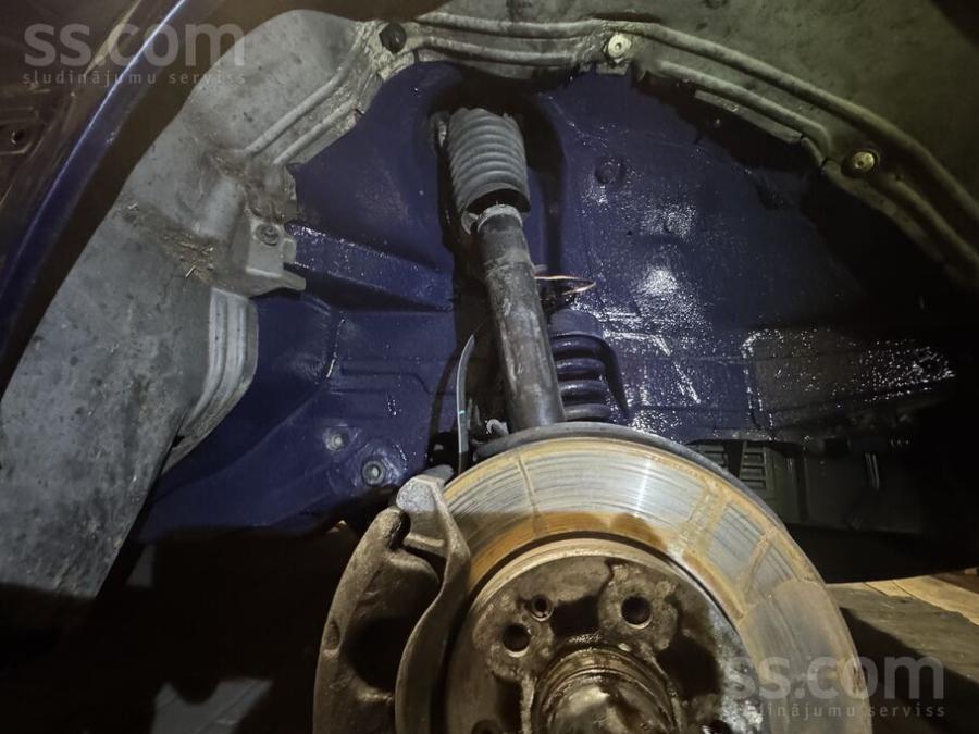 Синий Мерседес E 220 1996 в Резекне, объемом двигателя 2.20 л и пробегом 325 тыс. км за 8500 €, фото 18 на AUTOMOTO.COM.LV