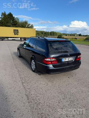 Blue Mercedes-Benz E 220 2003 in Tukums, with an engine capacity of 2.20 L and mileage of 497 thousand km for 2500 €, photo 6 on AUTOMOTO.COM.LV