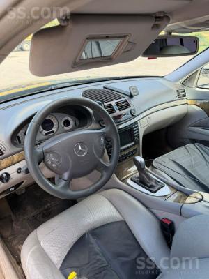 Blue Mercedes-Benz E 220 2003 in Tukums, with an engine capacity of 2.20 L and mileage of 497 thousand km for 2500 €, photo 7 on AUTOMOTO.COM.LV