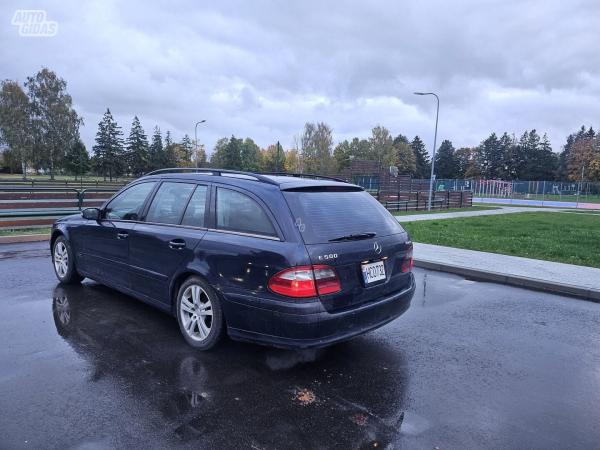 Zils Mercedes-Benz E 220 2003 Klaipėda, ar dzinēja tilpumu 2.20 L un nobraukumu 309 tūkst. km par 1850 €, foto 7 vietnē AUTOMOTO.COM.LV