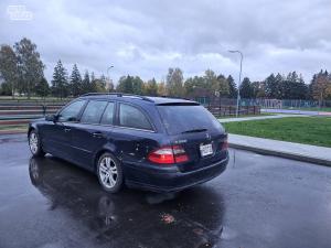 Blue Mercedes-Benz E 220 2003 in Klaipeda, with an engine capacity of 2.20 L and mileage of 309 thousand km for 1850 €, photo 7 on AUTOMOTO.COM.LV