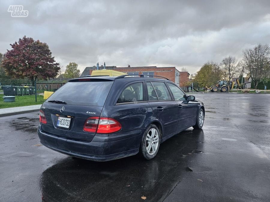 Blue Mercedes-Benz E 220 2003 in Klaipeda, with an engine capacity of 2.20 L and mileage of 309 thousand km for 1850 €, photo 8 on AUTOMOTO.COM.LV