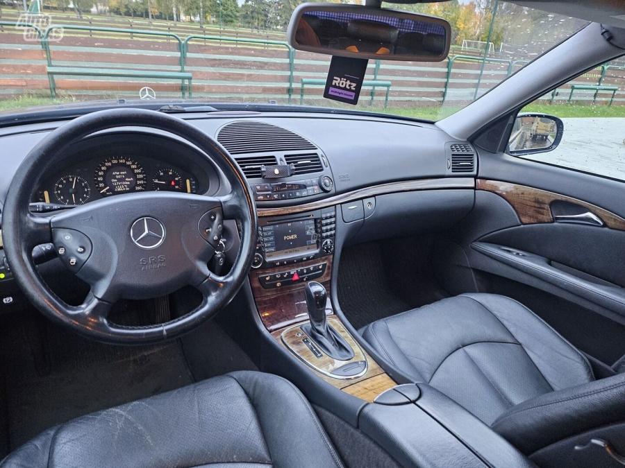 Blue Mercedes-Benz E 220 2003 in Klaipeda, with an engine capacity of 2.20 L and mileage of 309 thousand km for 1850 €, photo 11 on AUTOMOTO.COM.LV