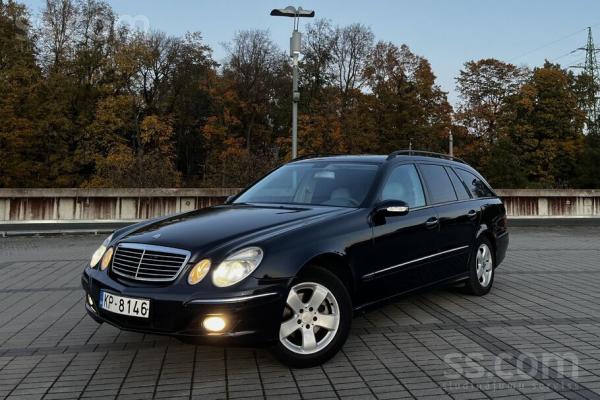 Zils Mercedes-Benz E 220 2003 Rīga, ar dzinēja tilpumu 2.20 L un nobraukumu 500 tūkst. km par 2400 €, foto 4 vietnē AUTOMOTO.COM.LV