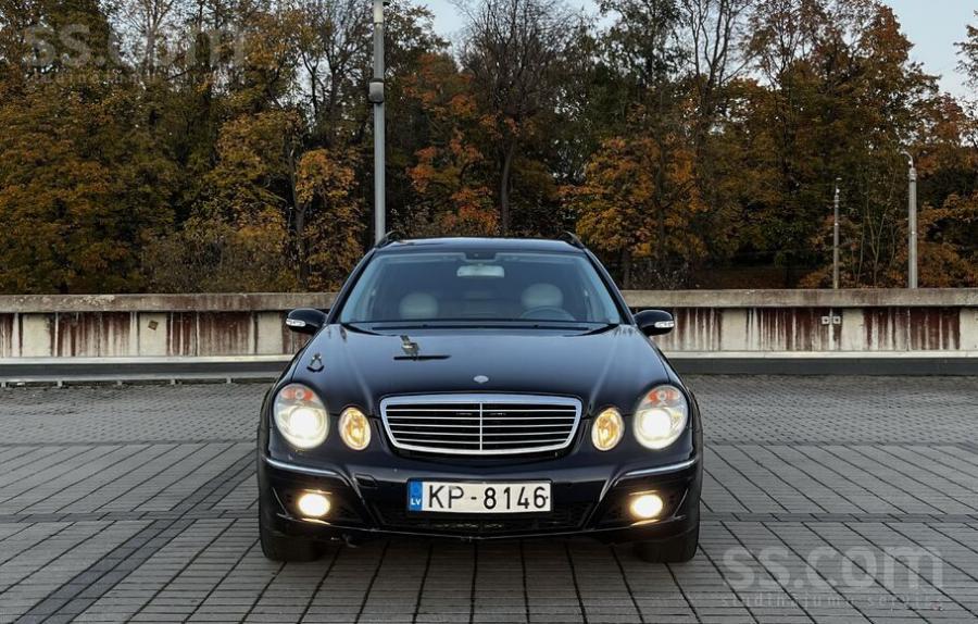Синий Мерседес E 220 2003 в Рига, объемом двигателя 2.20 л и пробегом 500 тыс. км за 2400 €, фото 6 на AUTOMOTO.COM.LV