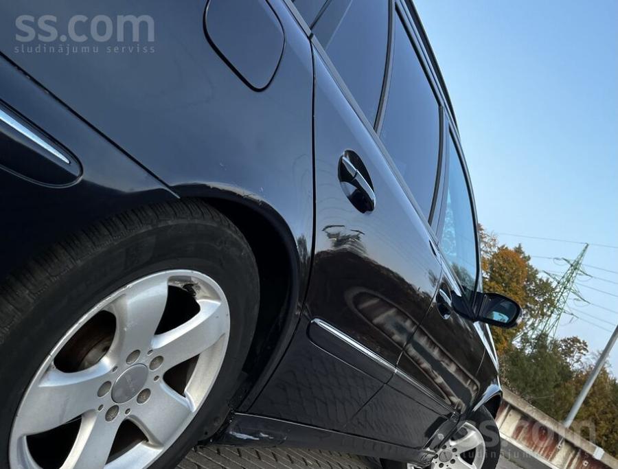 Синий Мерседес E 220 2003 в Рига, объемом двигателя 2.20 л и пробегом 500 тыс. км за 2400 €, фото 12 на AUTOMOTO.COM.LV