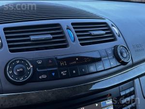 Синий Мерседес E 220 2003 в Рига, объемом двигателя 2.20 л и пробегом 500 тыс. км за 2400 €, фото 24 на AUTOMOTO.COM.LV