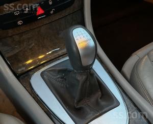 Синий Мерседес E 220 2003 в Рига, объемом двигателя 2.20 л и пробегом 500 тыс. км за 2400 €, фото 26 на AUTOMOTO.COM.LV