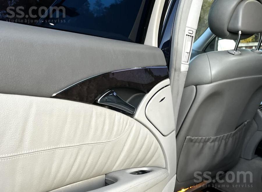 Синий Мерседес E 220 2003 в Рига, объемом двигателя 2.20 л и пробегом 500 тыс. км за 2400 €, фото 28 на AUTOMOTO.COM.LV