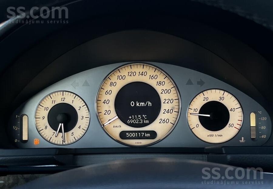 Синий Мерседес E 220 2003 в Рига, объемом двигателя 2.20 л и пробегом 500 тыс. км за 2400 €, фото 33 на AUTOMOTO.COM.LV
