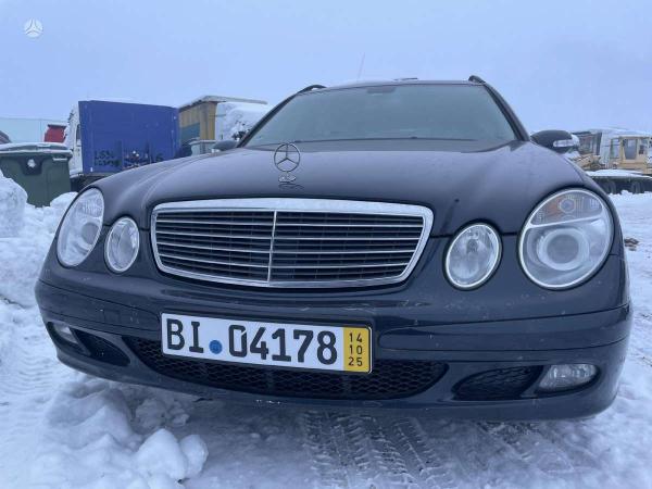 Zils Mercedes-Benz E 220 2004 Viļņa, ar dzinēja tilpumu 0.00 L un nobraukumu 335 tūkst. km par 1490 €, foto 2 vietnē AUTOMOTO.COM.LV
