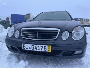 Blue Mercedes-Benz E 220 2004 in Vilnius, with an engine capacity of 0.00 L and mileage of 335 thousand km for 1490 €, photo 2 on AUTOMOTO.COM.LV